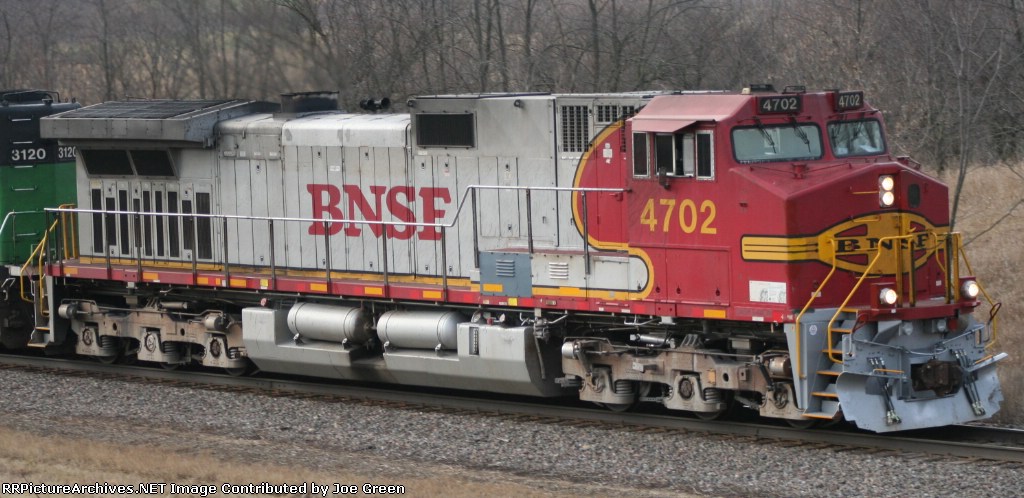 BNSF 4702